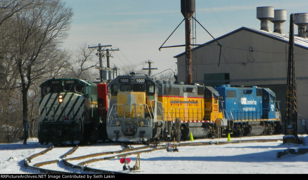 OMLX 4200 Chicago Rail Link Shops